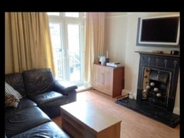 Room in a Shared Flat, Barnsbury Estate, N1