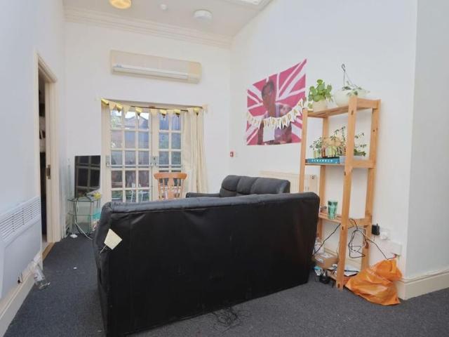 Room in a Shared Flat, Berkeley Square, BS8