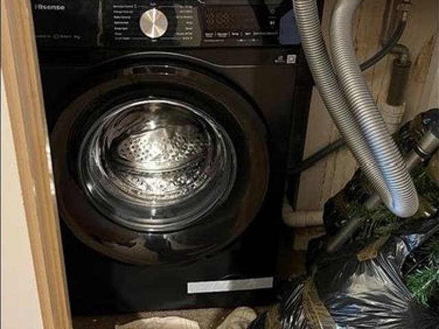 Room in a Shared Flat, Blantyre St, M15