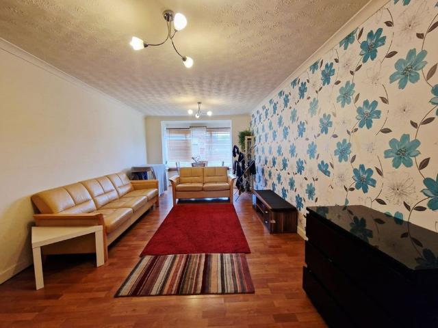 Room in a Shared Flat, Bridgeton, G40