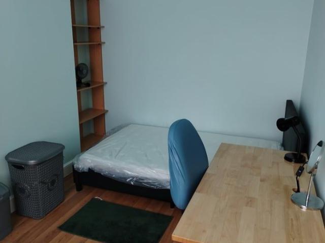 Room in a Shared Flat, Glengall Road, NW6
