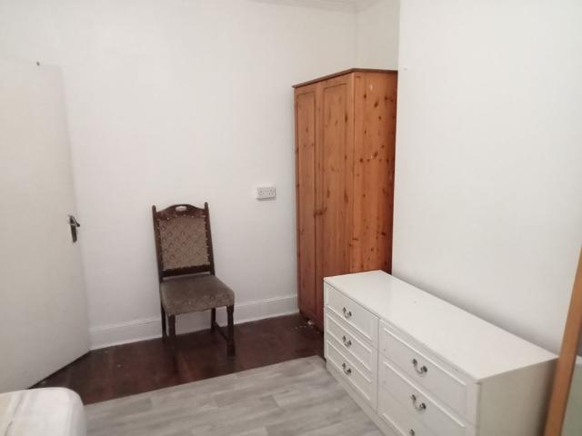 Room in a Shared Flat, Green Street, E13