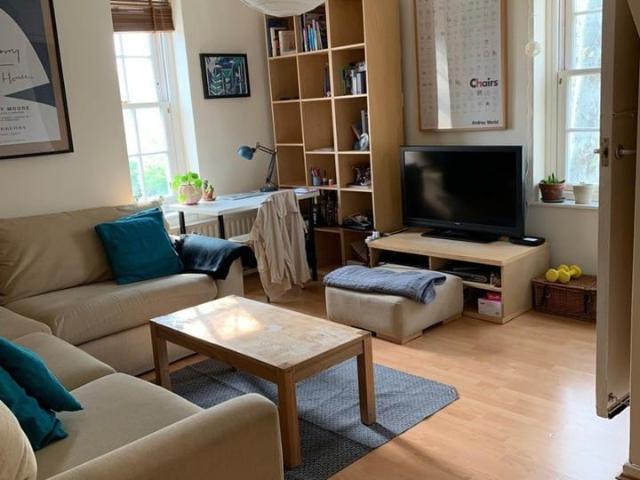 Room in a Shared Flat, Derby House, SE11