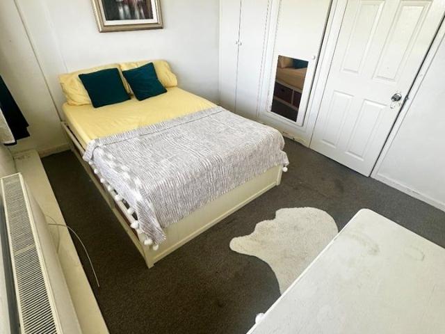 Room in a Shared Flat, Dunbridge House, SW15