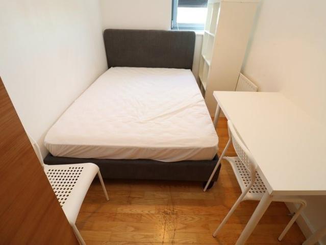 Room in a Shared Flat, East India Dock Road, E14