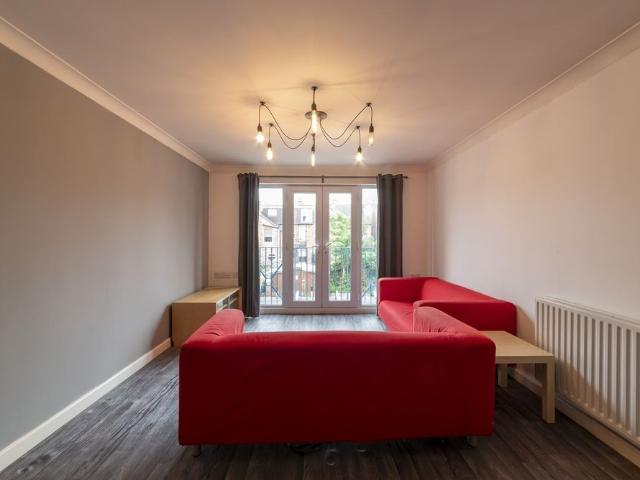 Room in a Shared Flat, Edward Court, NG2