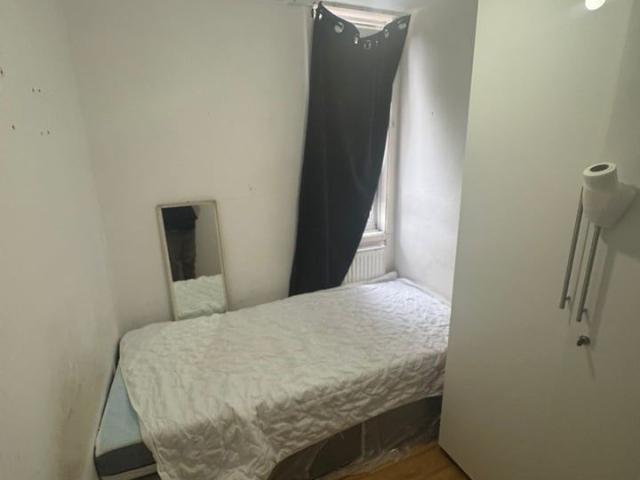 Room in a Shared Flat, Elkington Point, SE11
