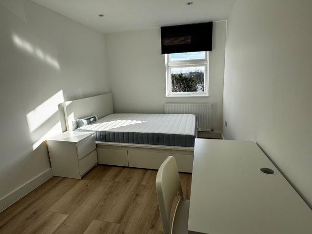 Room in a Shared Flat, Ethnard Road, SE15