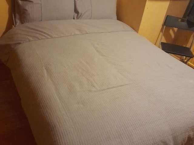Room in a shared flat for rent in Chadwell, London