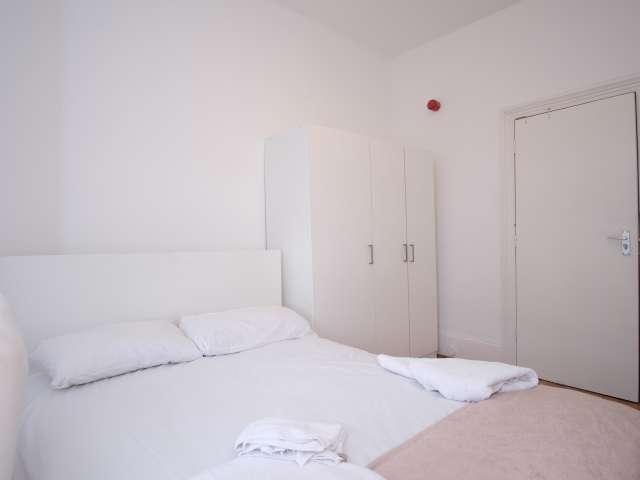 Room in a shared flat for rent in Noel Park, London