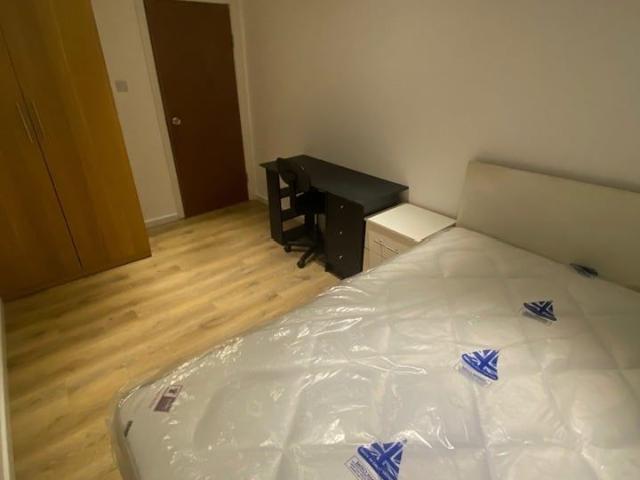 Room in a Shared Flat, Finch House, SE8