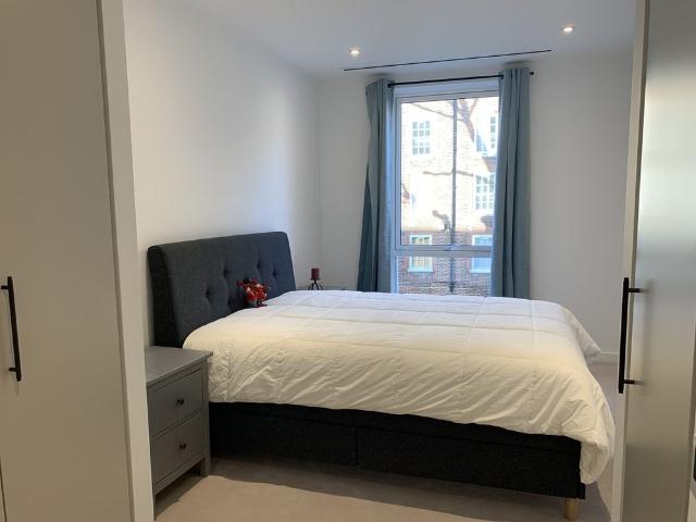 Room in a Shared Flat, Fisherton Street, NW8