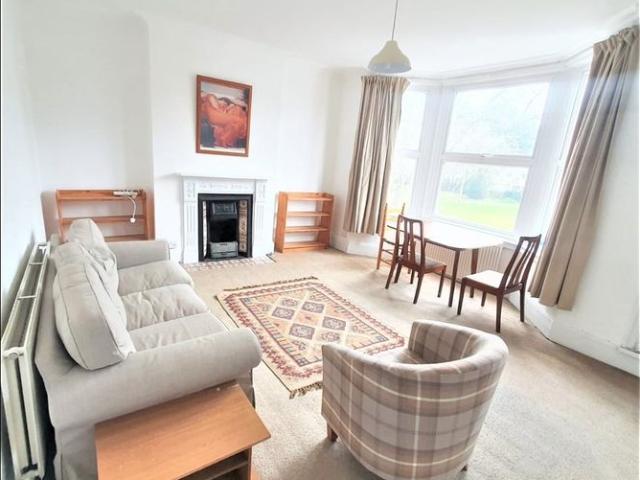 Room in a Shared Flat, Franciscan Road, SW17