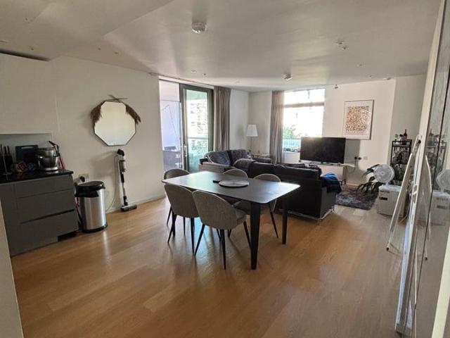 Room in a Shared Flat, Honour Lea Avenue, E20