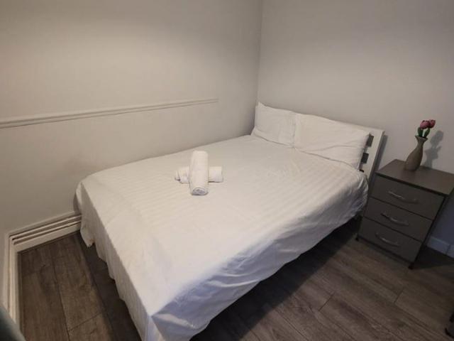 Room in a Shared Flat, Hamilton House, E3