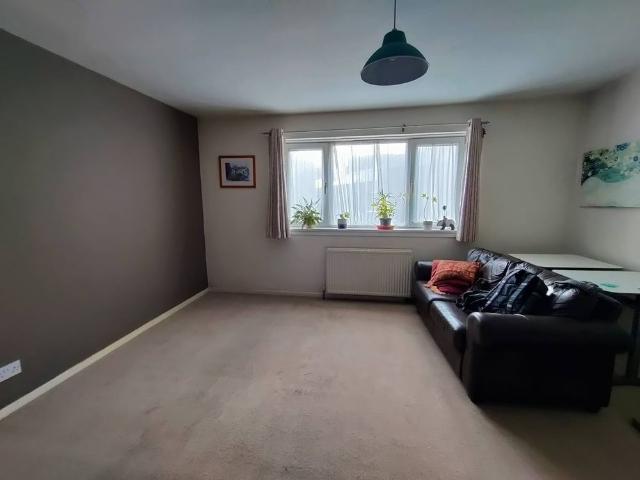 Room in a Shared Flat, Harden Place, EH11