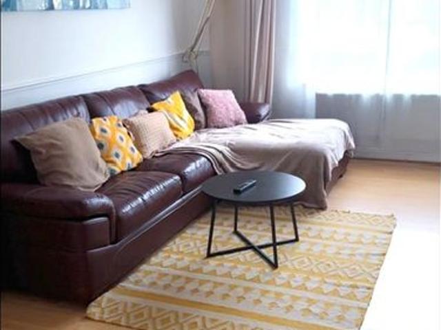 Room in a Shared Flat, Hurst Place, B8