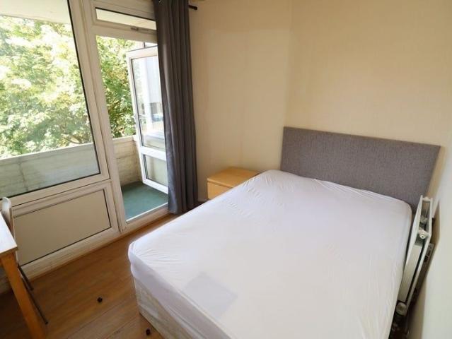 Room in a Shared Flat, Jenkinson House, E2
