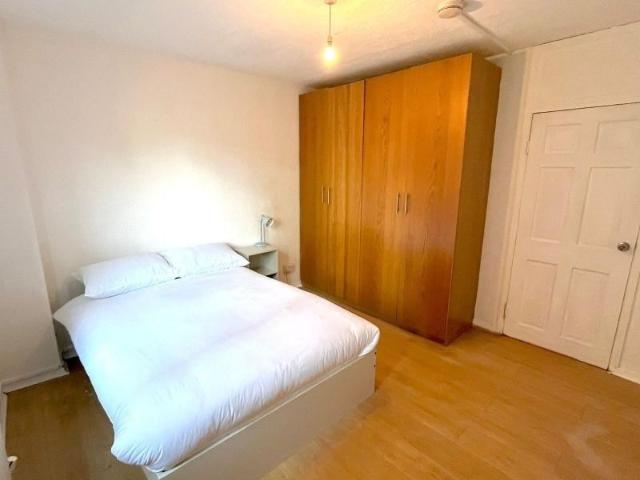 Room in a Shared Flat, Jersey House, N1