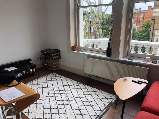 Room in a Shared Flat, London, SW5