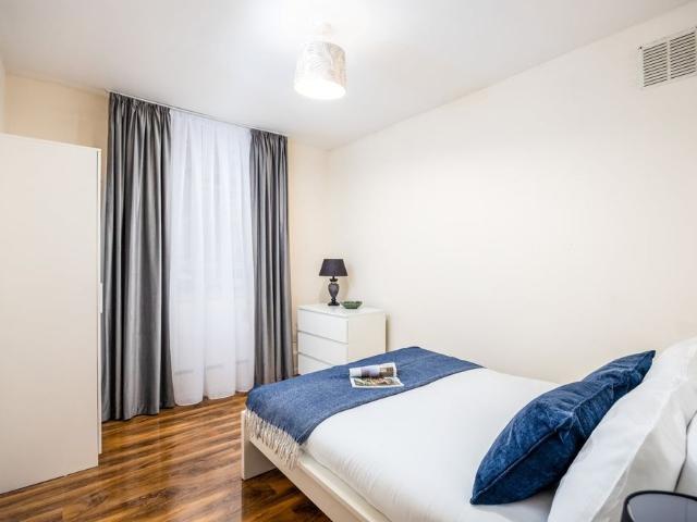 Room in a Shared Flat, Lancaster Court, SW6