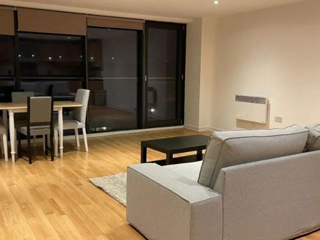Room in a Shared Flat, Lancefield Quay, G3