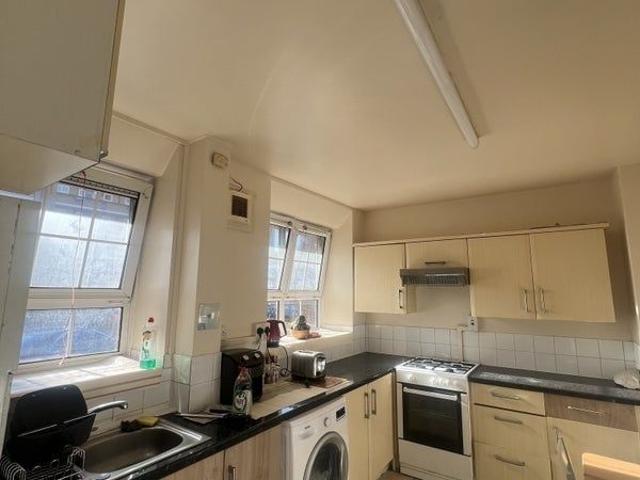 Room in a Shared Flat, Leyland House, E14