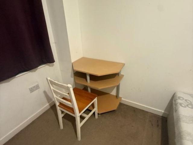 Room in a Shared Flat, Linton Road, IG11