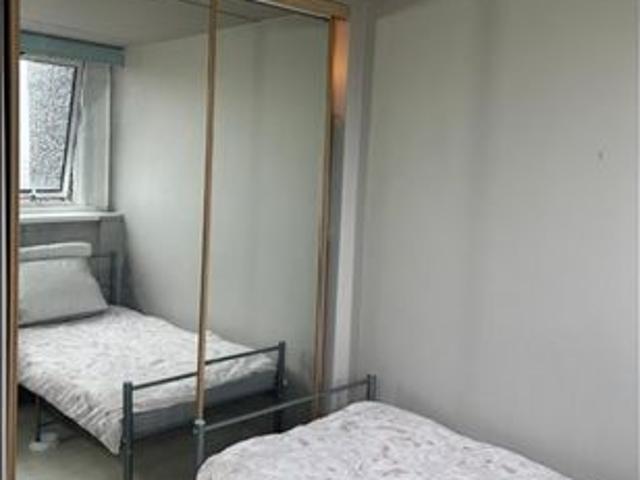 Room in a Shared Flat, Lucas Court, SW11