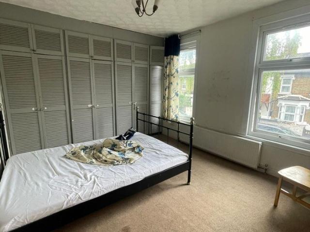 Room in a Shared Flat, Monega Road, E12