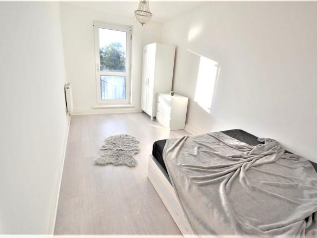 Room in a Shared Flat, Morrison Yard, N17