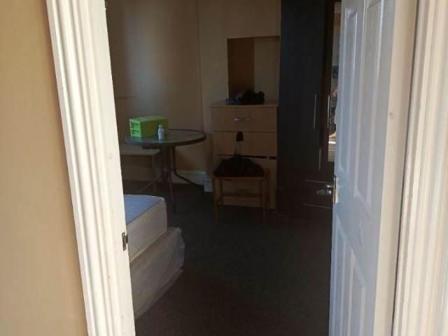 Room in a Shared Flat, Mayfair Avenue, IG1