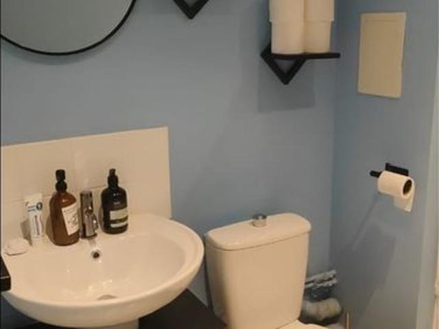 Room in a Shared Flat, Mayflower House, E14