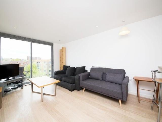 Room in a Shared Flat, Madison Building, SE10