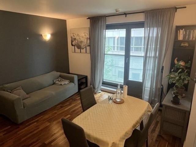 Room in a Shared Flat, New Providence Wharf, E14