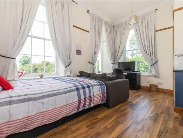 Room in a Shared Flat, Sauchiehall St, G3