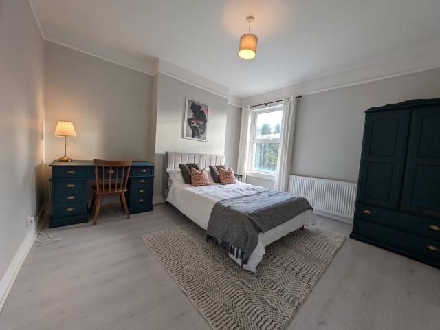 Room in a Shared Flat, Springbank Road, SE13