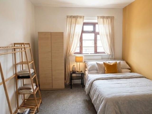 Room in a Shared Flat, Stunning Double Room In Clapham, SW4