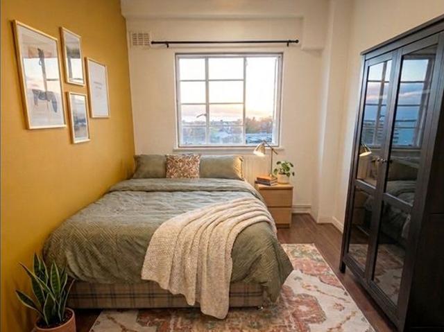 Room in a Shared Flat, Stunning Double Room In Paddington, W2