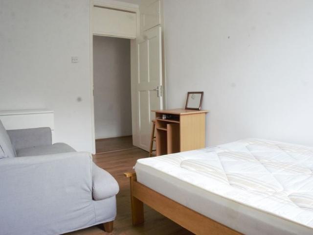 Room in a Shared Flat, Stunning Room In Farringdon/Old Stre, EC1V