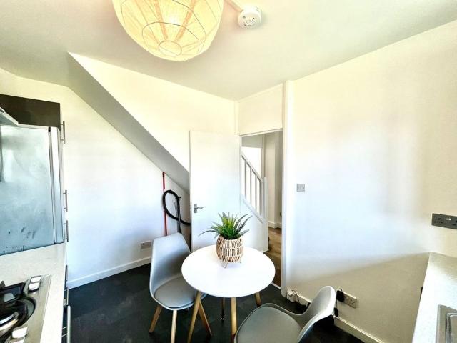 Room in a Shared Flat, St Johns Estate, N1