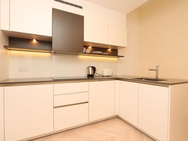 Room in a Shared Flat, Sterling Way, N7