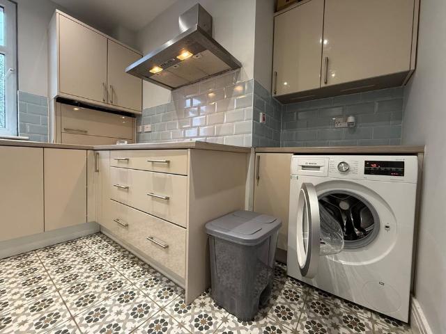Room in a Shared Flat, Stonyhurst Street, G22
