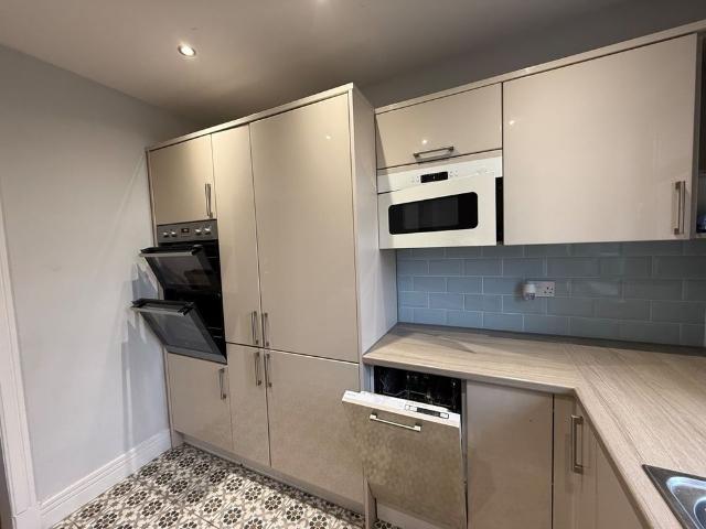 Room in a Shared Flat, Stonyhurst Street, G22