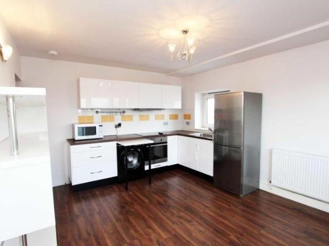 Room in a Shared Flat, Pauline House, E1