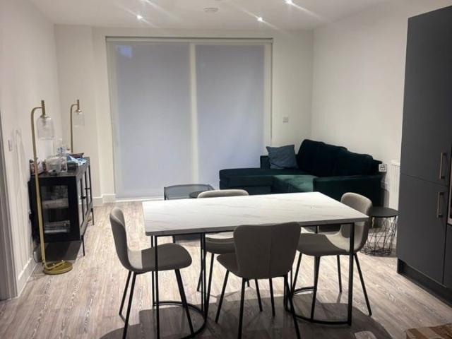 Room in a Shared Flat, Pinder Road, E17