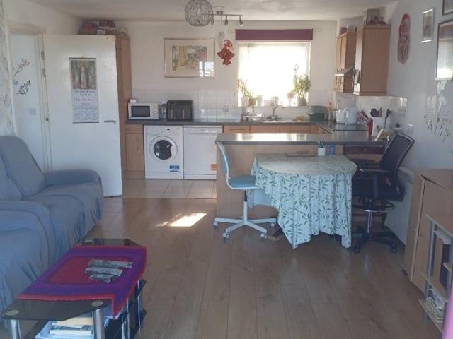 Room in a Shared Flat, Prince Regent Road, TW3