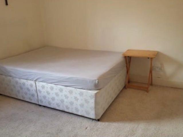 Room in a Shared Flat, Robertson Avenue, EH11