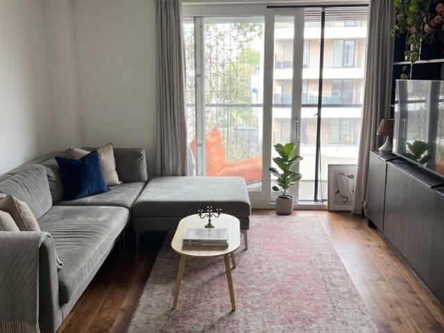 Room in a Shared Flat, Ronann Apartments, N1
