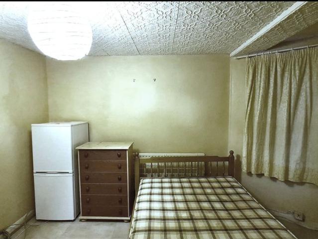 Room in a Shared Flat, Reading House, SE15